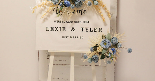 floral arrangement for signage, wedding welcome signage, shop open ...